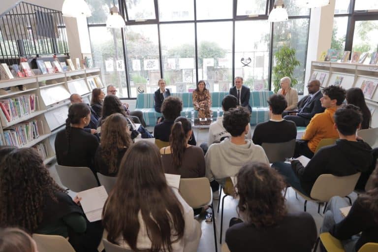 Éléonore Caroit : La réforme de l'AEFE est un choix assumé